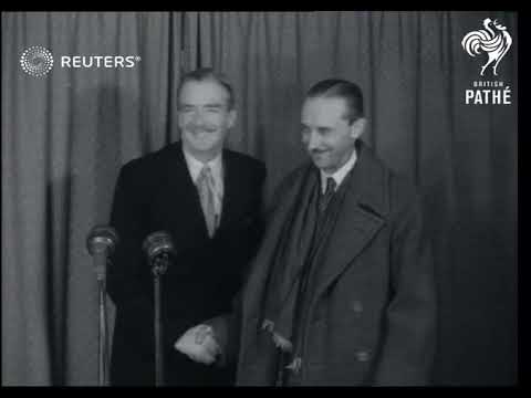 Sir Eden introduces new Malaya High Commissioner (1952)