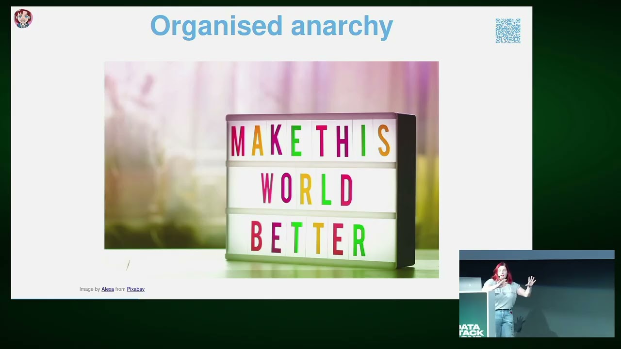 Lætitia Avrot & Postgres Women - PostgreSQL and the Trash Bin System