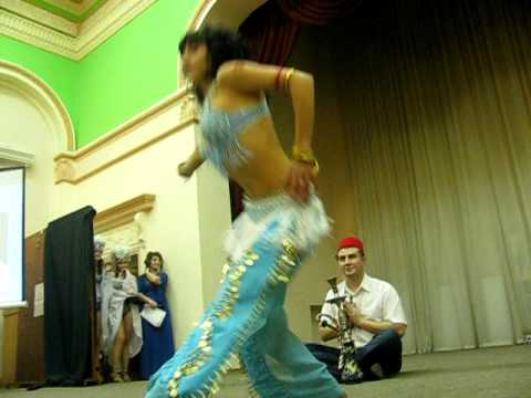 Diana.One of the best bellydance i ever saw.