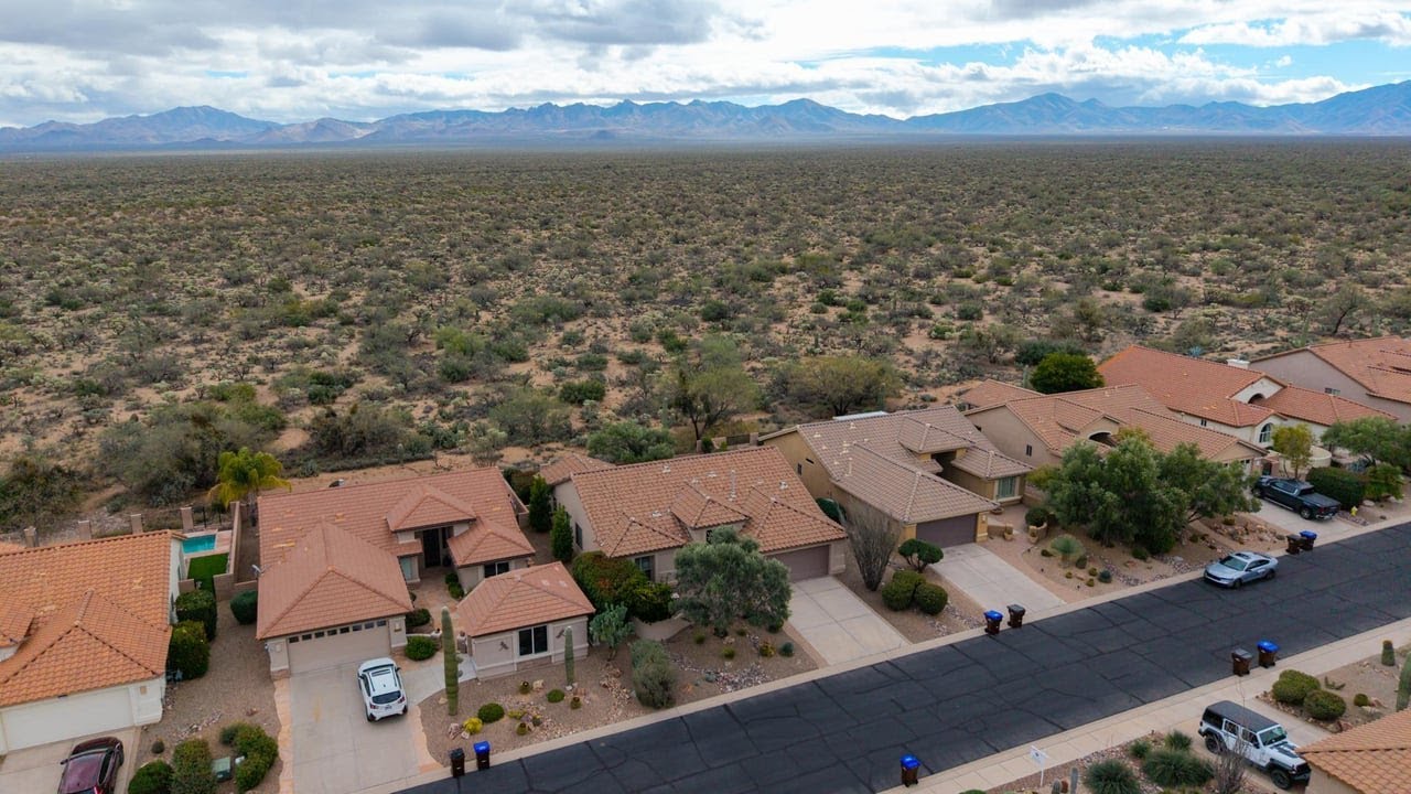 1020 N Rams Head Rd, Green Valley, AZ