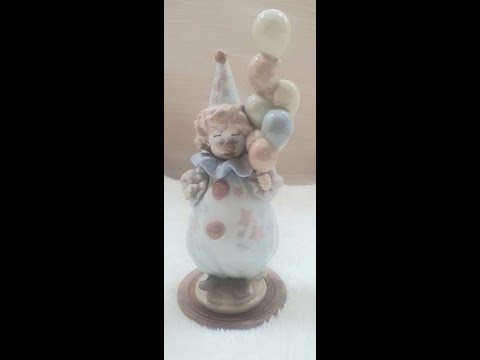 Lladro Clown Figurine 5811 Littlest Clown with Balloon Home Decor, Unique Gifts Finest Porcelain