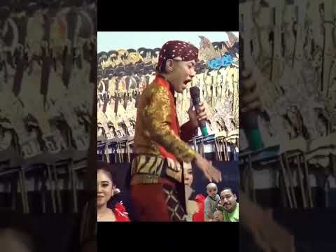 agar kisi ko pata hai to comment Mein jarur bataiye song kaun sa hai