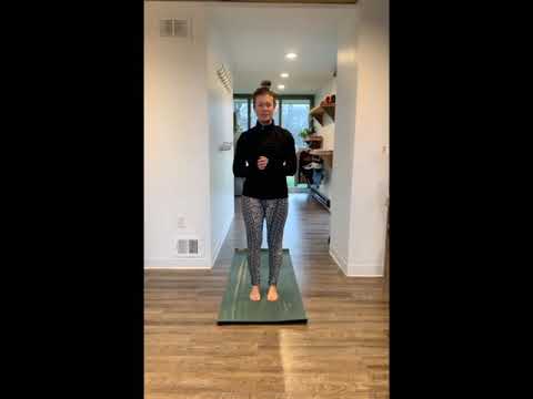 Yoga Tutorial - Prayer Twist with a Bind
