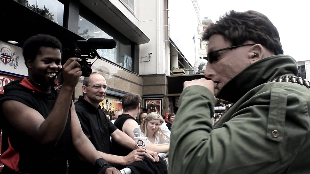 arnold s on the red carpet walk  expendables 2 uk premier