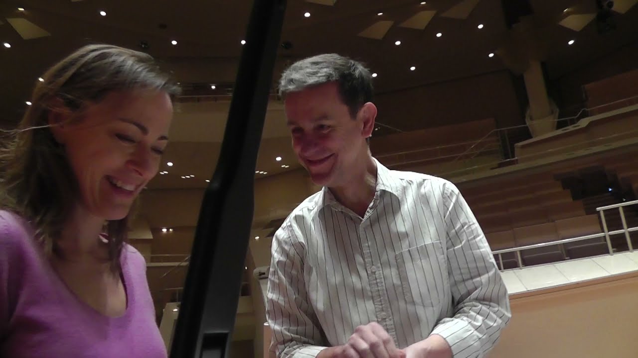 Sarah Willis | Outhere Music