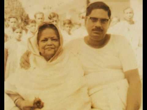 Sripado Pankaja - Written by Sri Sri Baroda dedicated to Sri Sri Boroma