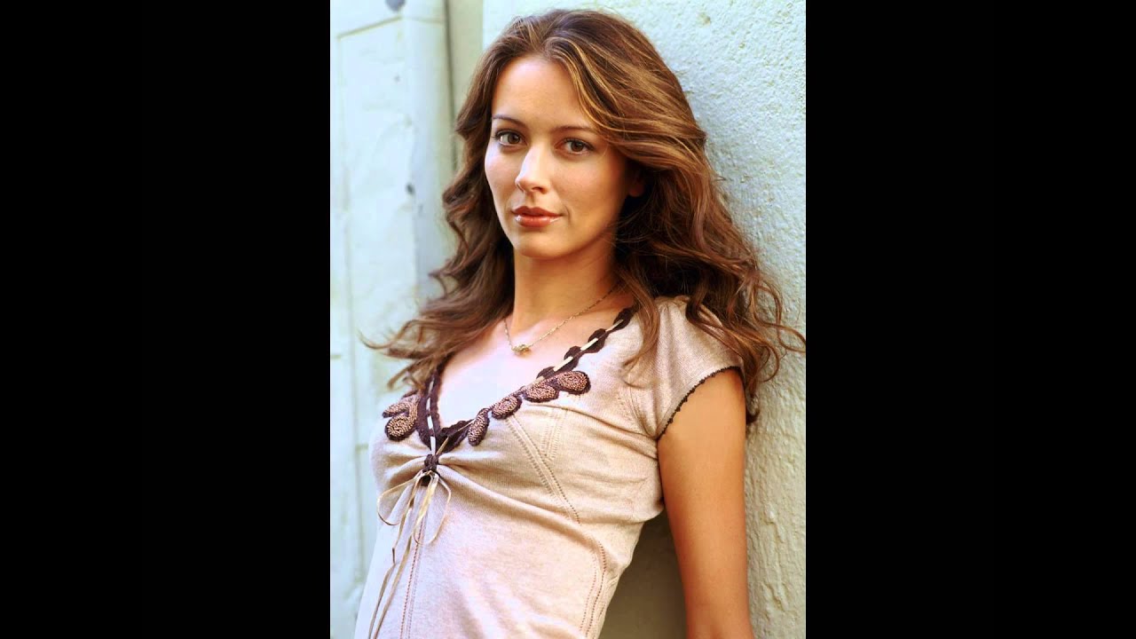 L Presents - Amy Acker