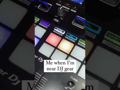When the DJ is pressing buttons like they’re playing whackamole, you know its gonna be a wild ride😮
