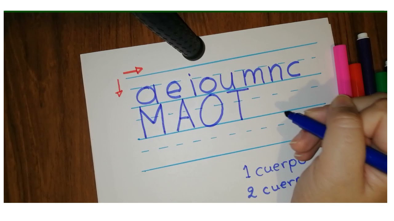 Repaso de trazos en caligrafía