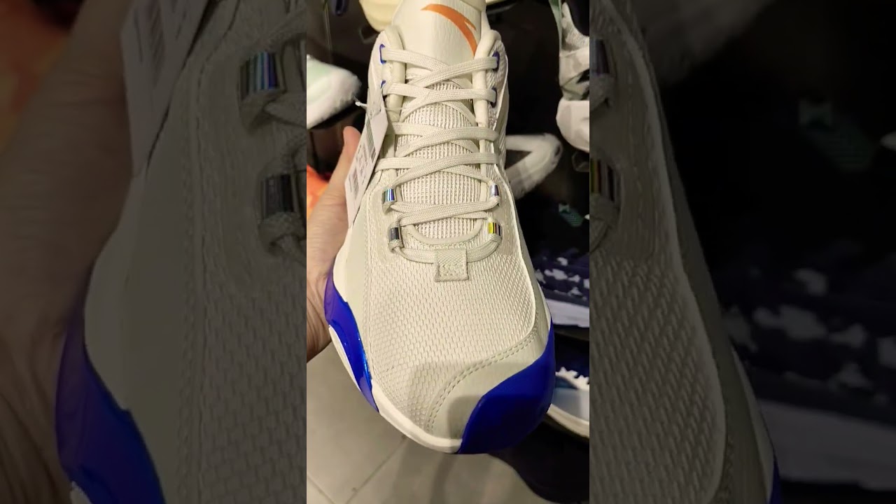 ANTA Wind Tunnel 4 In Hand Look