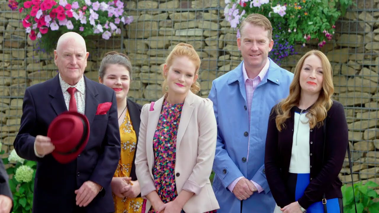 Arranging a Funeral - Dignity Funerals