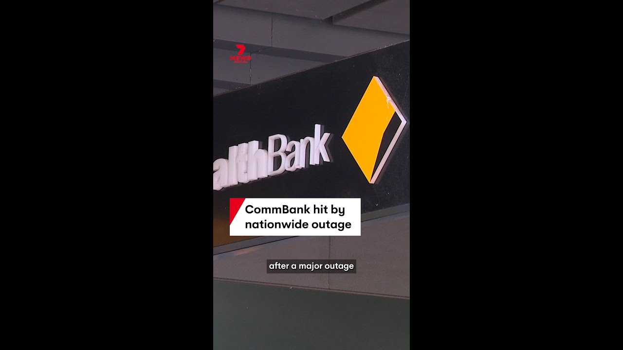 Commonwealth Bank customers lose access to services during major outage