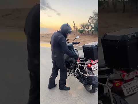 How to put a BMW GSA R1250 on center stand #dubai #bmwgsa #bmwmotorrad #gsa1250 #adventure #bike