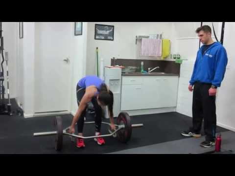 Belinda Carusi training legs at Enterprise Fitness