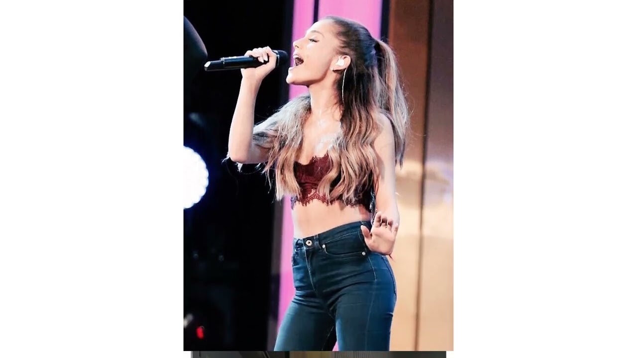 Ariana Grande in Jeans