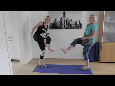 Zuhause fit und Frisch-Auf – Partnerübungen mit Sandra und Michaela ...