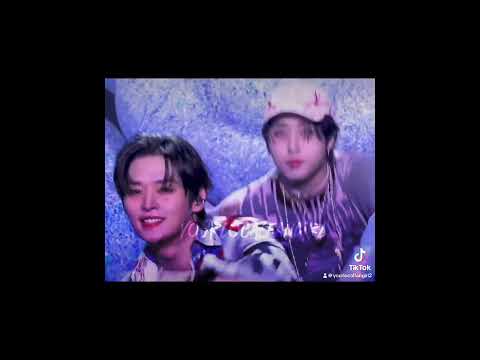 Nah cuz leeknow bd present to Changbin was crazy✋😭#leeknow#straykids#skz#skzoo#leebit#edit#boyband