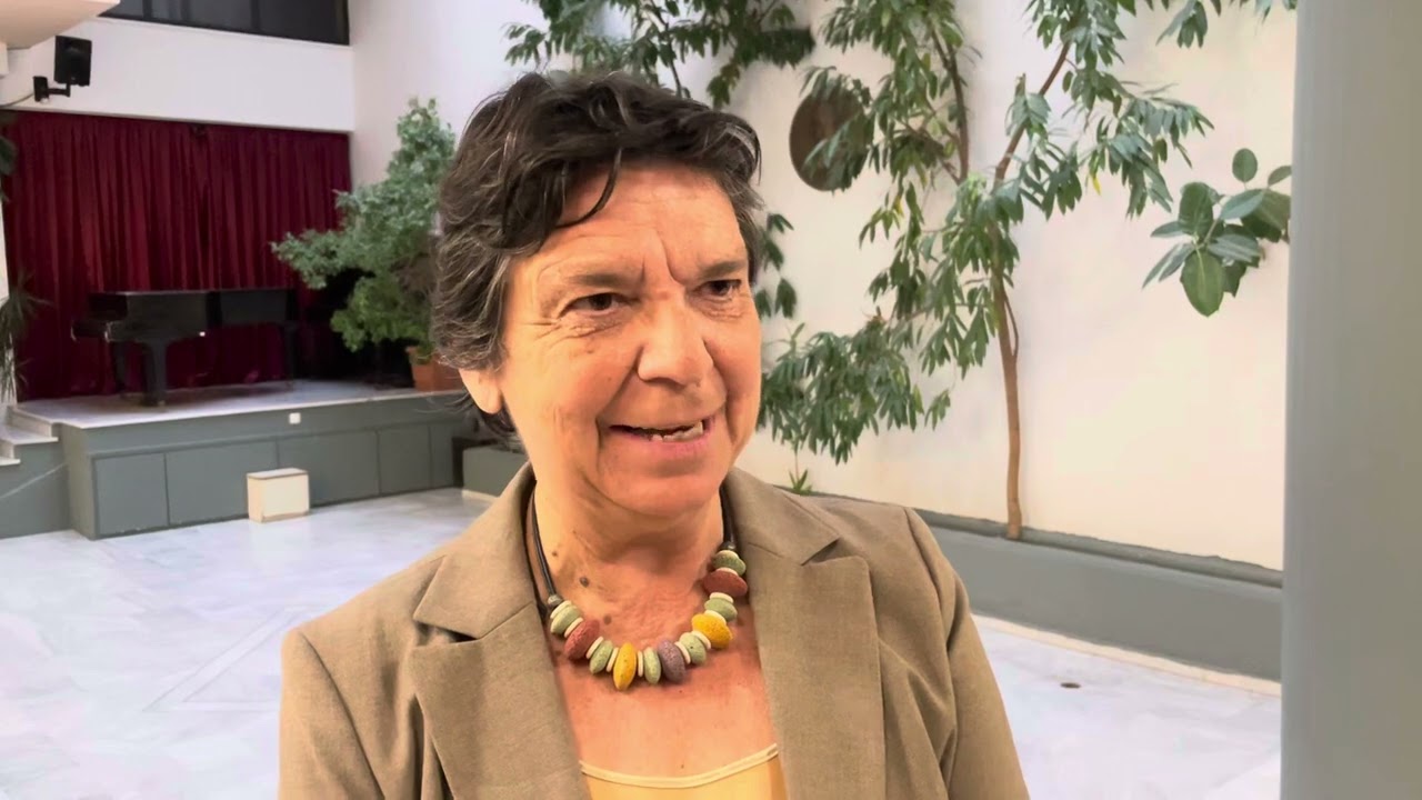 Η ιστορικός Μαρία Ευθυμίου μίλησε στη Λάρισα για τη σχέση του Έλληνα με ...