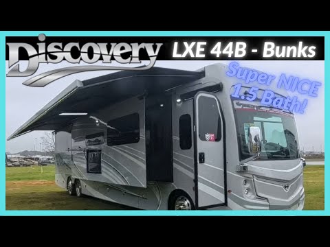 2025 Fleetwood DISCOVERY LXE 44B BUNKS TOUR and Walk Through | FMCA Perry RV Show