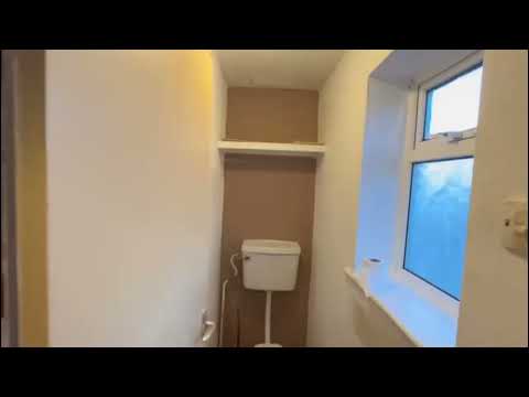 44 Oakway, NN8 4SD