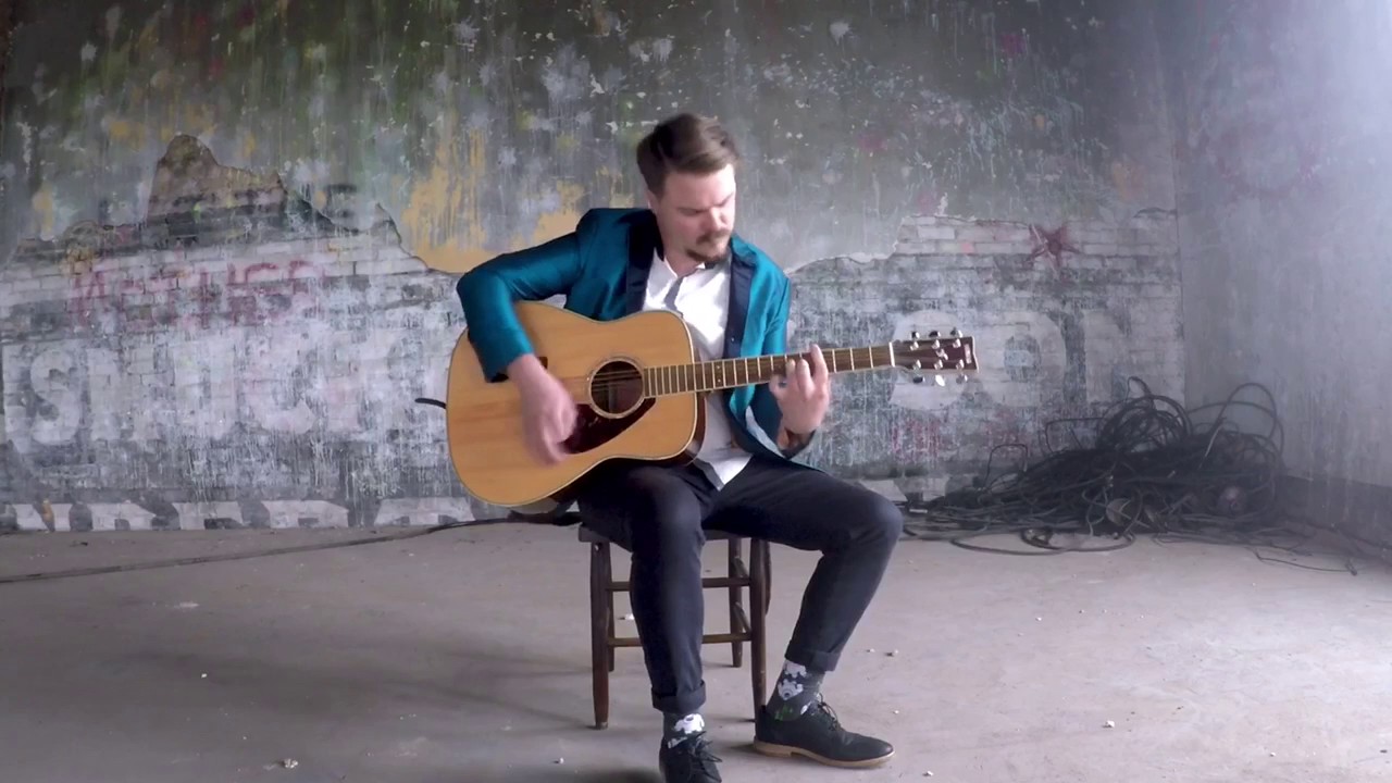 Hire Chris Shaw - Singing Guitarist in Columbus, OH | GigSalad