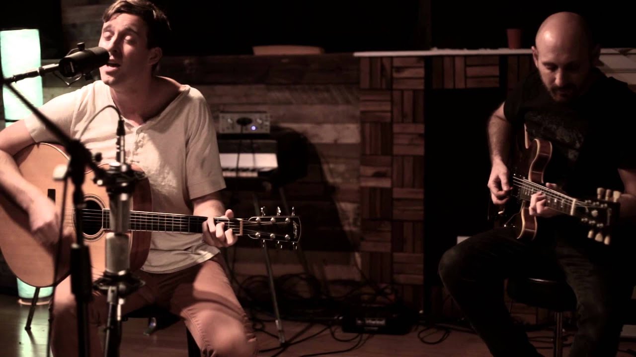 Hire Chris Lind - Singing Guitarist in Los Angeles, CA | GigSalad