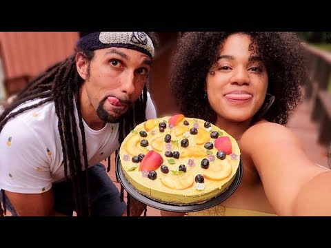 A DAY IN THE LIFE - plant-based recipes & mail time!