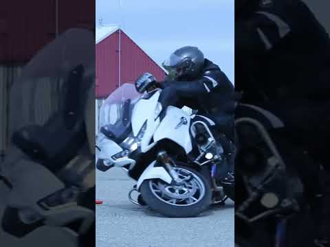 Extreme drop on the BMW 1250 RT-P