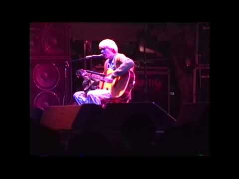 Kurt Cobain- Castaic Lake Amphitheater, Castaic Ca 9/26/92 xfer from ...