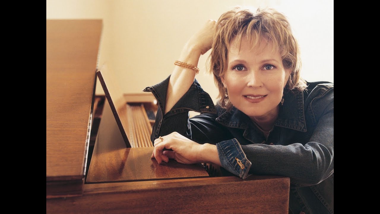 Delight my Heart by Twila Paris. Lyric Video