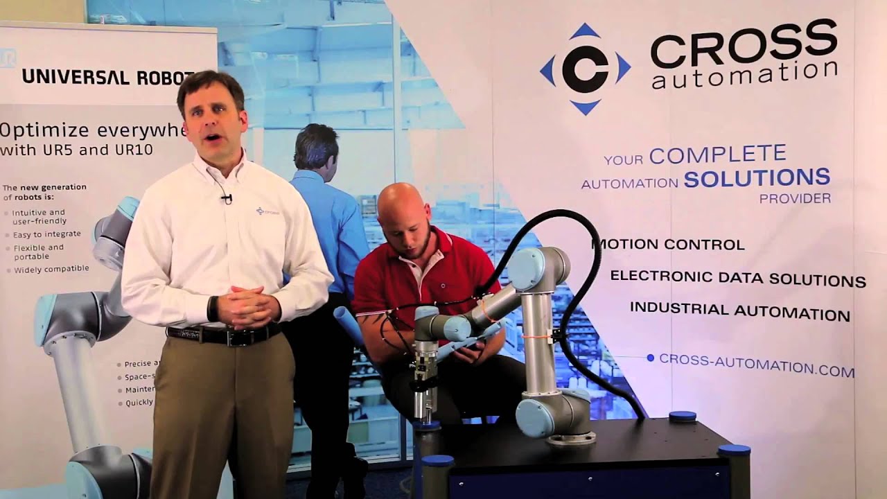 Universal Robots are Easy to Program