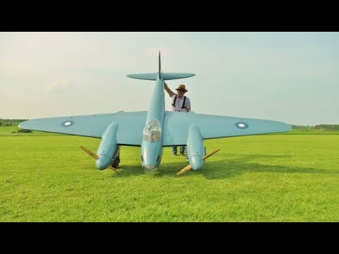 vidéo - GIANT SCALE - De HAVILAND MOSQUITO DISPLAY -... - club ...