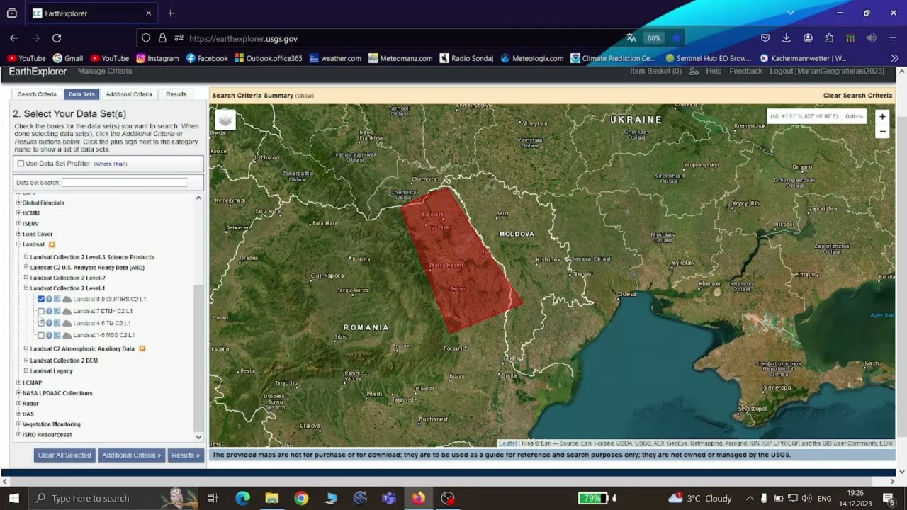 Landsat 8 - Panchromatic band download tutorial (USGS Earth Explorer)
