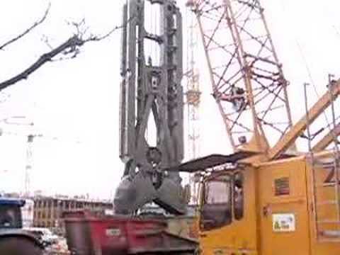 Diaphragm Wall Grabs at Best Price in India