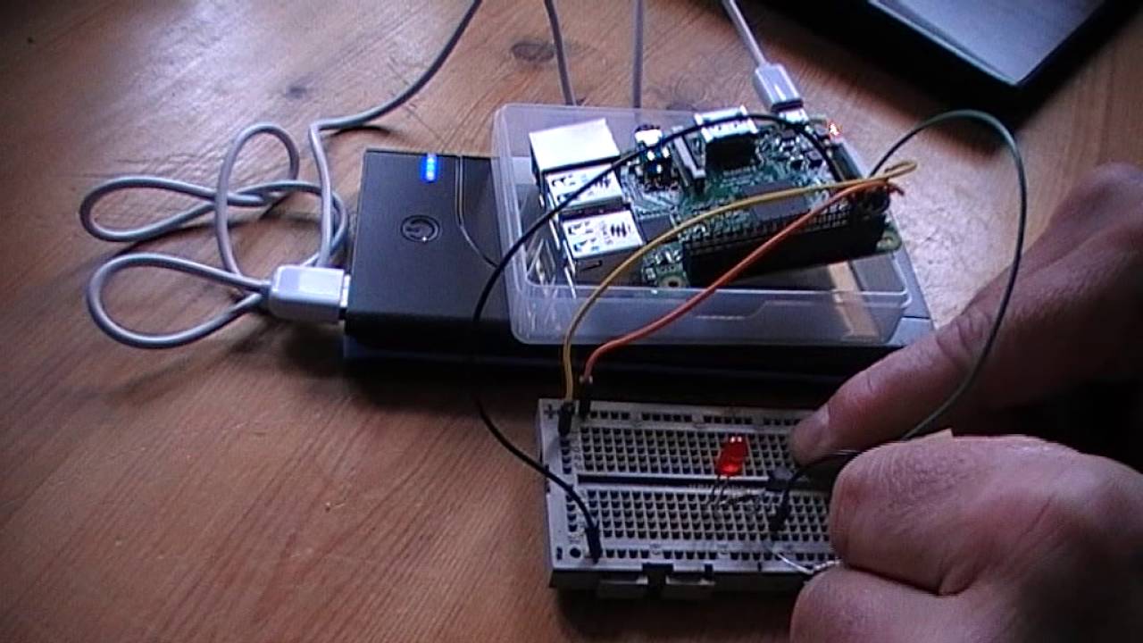Using A Raspberry Pi GPIO Pin For Output in Python