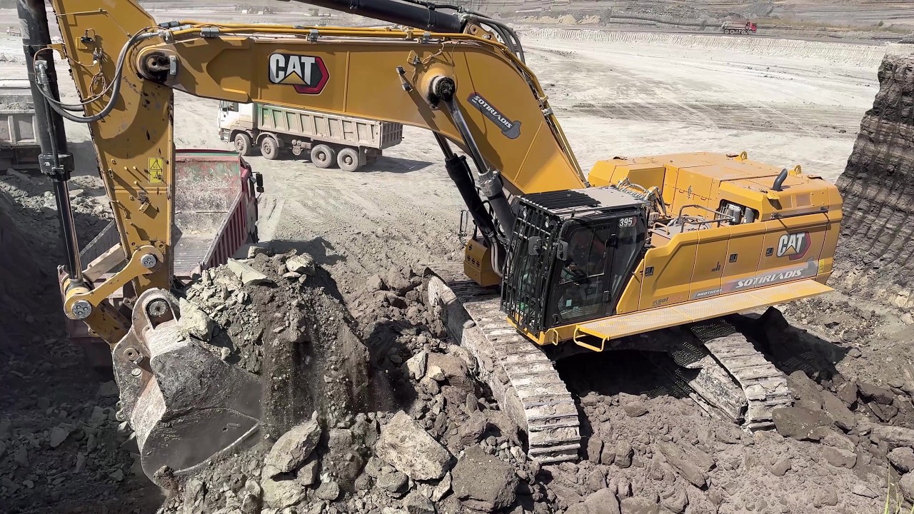 Amazing Excavators, Bulldozers, Wheel Loaders & Heavy Transports In Action - Mega Machines Movie 4k