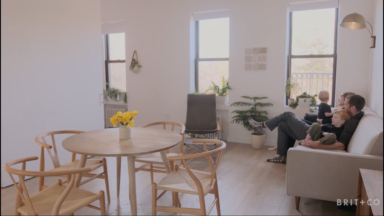 Tiny Spaces: A Minimalist + Family-Functional Brooklyn Apartment