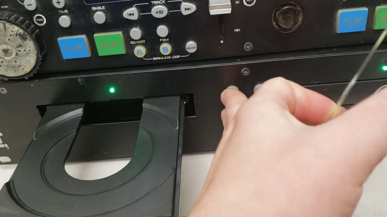 Gemini CD200 Professional Dual CD Player With Remote Controller