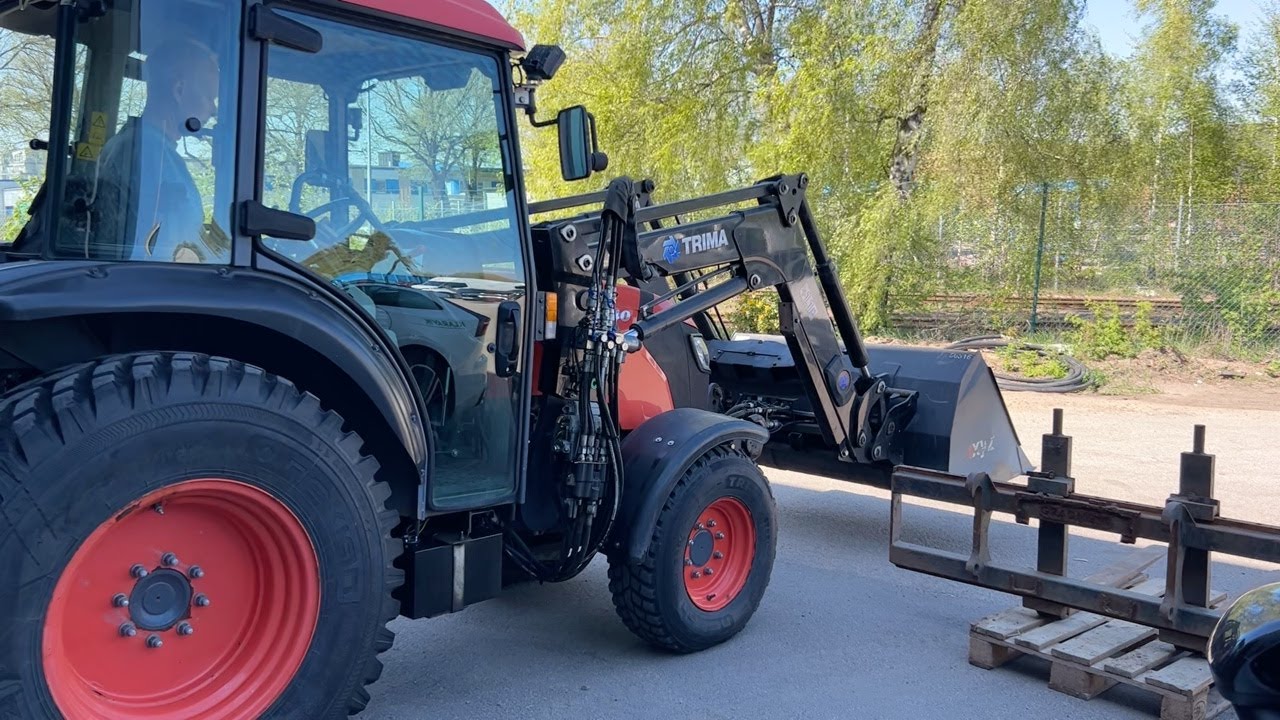 Traktor Kubota Narrow M8540, Halmstad, Klaravik auktioner