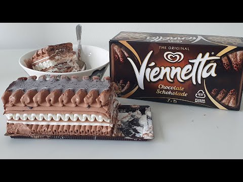 Viennetta Chocolate Ice Cream Cake (Review)
