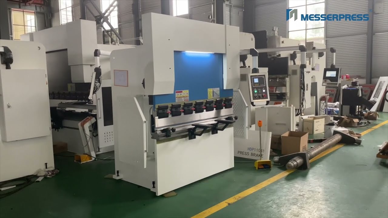 Small CNC Hydraulic Sheet Metal Press Brake  With E21 System In High Quality