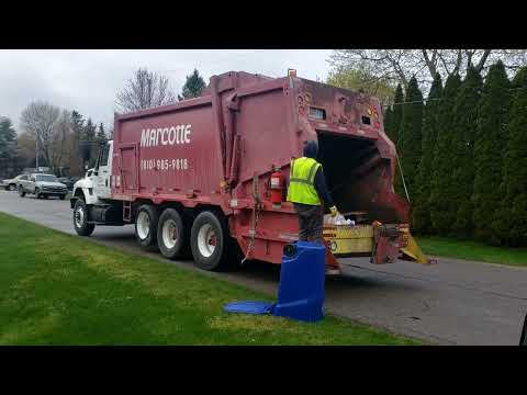 Marcotte Disposal: International/ E-Z Pack Goliath Rear Loader