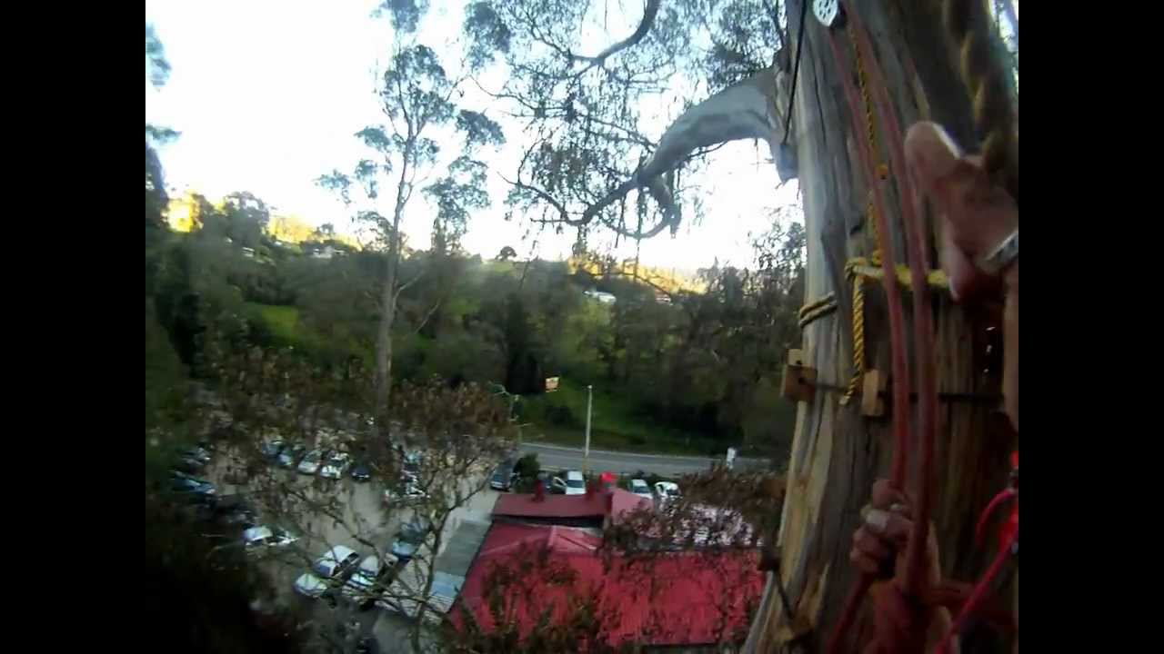 CINDY VEGA DOING CANOPY & RAPEL 01/01/2012