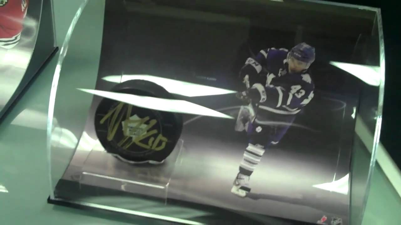 Upper Deck Authenticated NHL Autographed Memorabilia