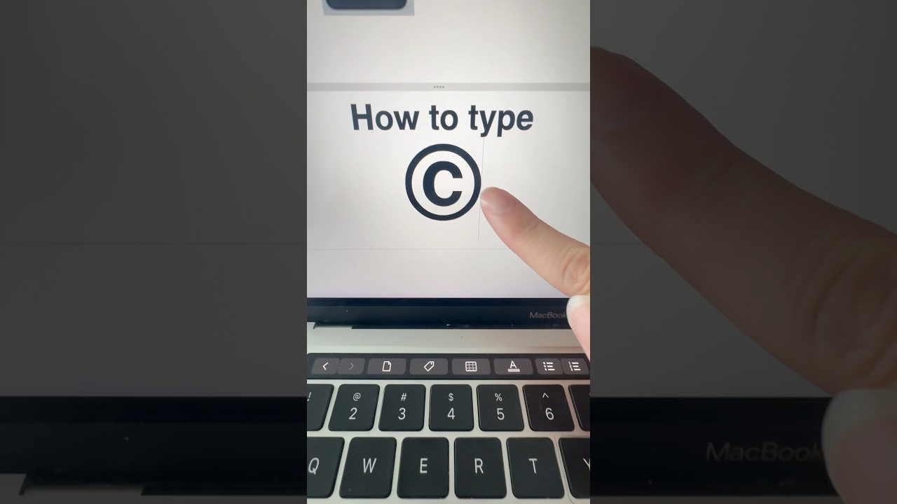 How to type © Copyright symbol #macbooktips #keyboard #macshortcuts