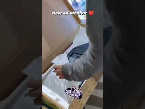 Unboxing My New 4K Monitor - GIGABYTE M28U | First Impressions!