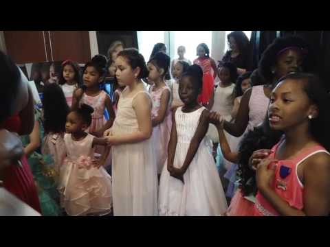 A Look Back at Fiesta Coronation Banquet 2017 – News