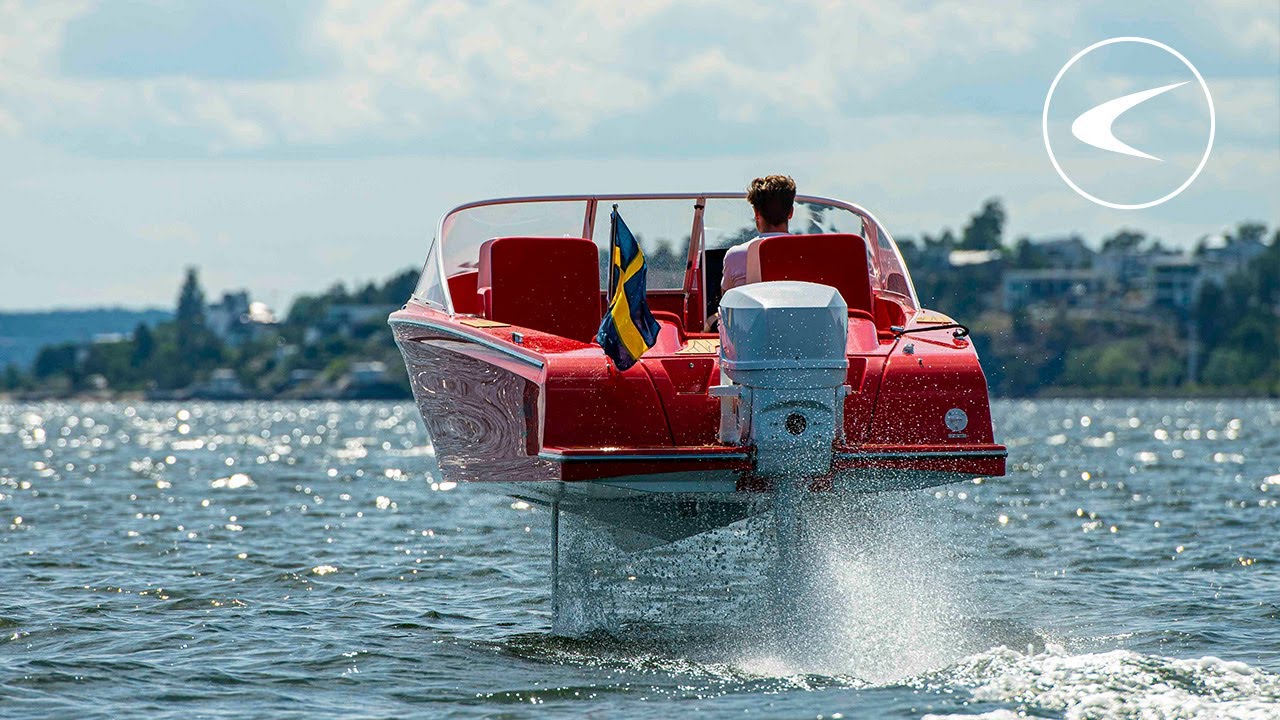 Candela C-7 Electric Boat Flies Over Water, Flexes Long-Range and Speed ...