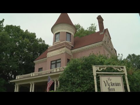 Destination Illinois: The Victorian Inn Bed & Breakfast