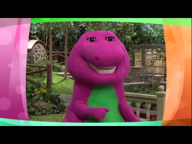 Barney ya tiene sus propias Crocs; checa las fotos